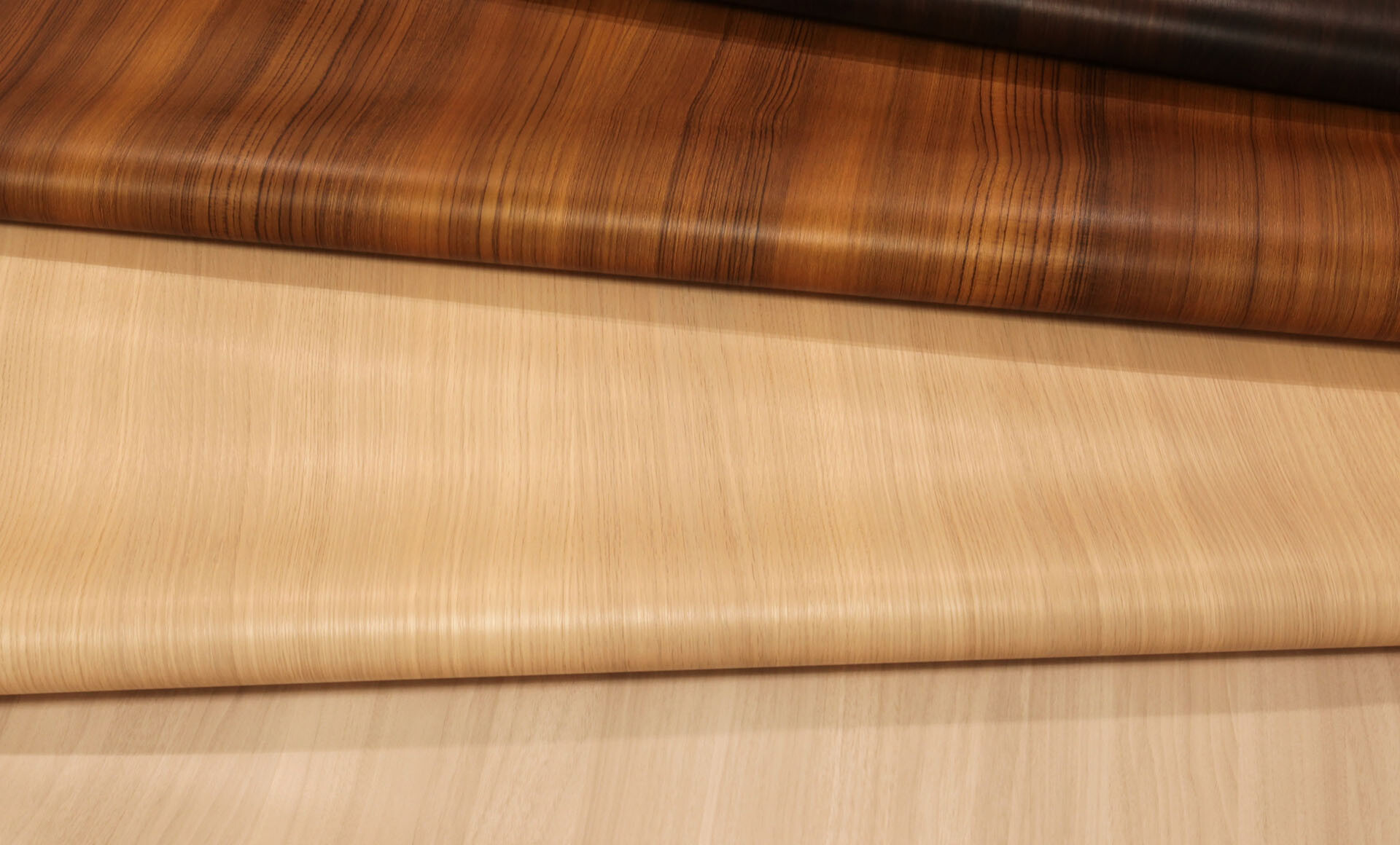 オレフィンシートとは｜用途とメリット・デメリット、塩ビ・ポリサンドシートとの違いを解説｜TOPPAN ARCHI