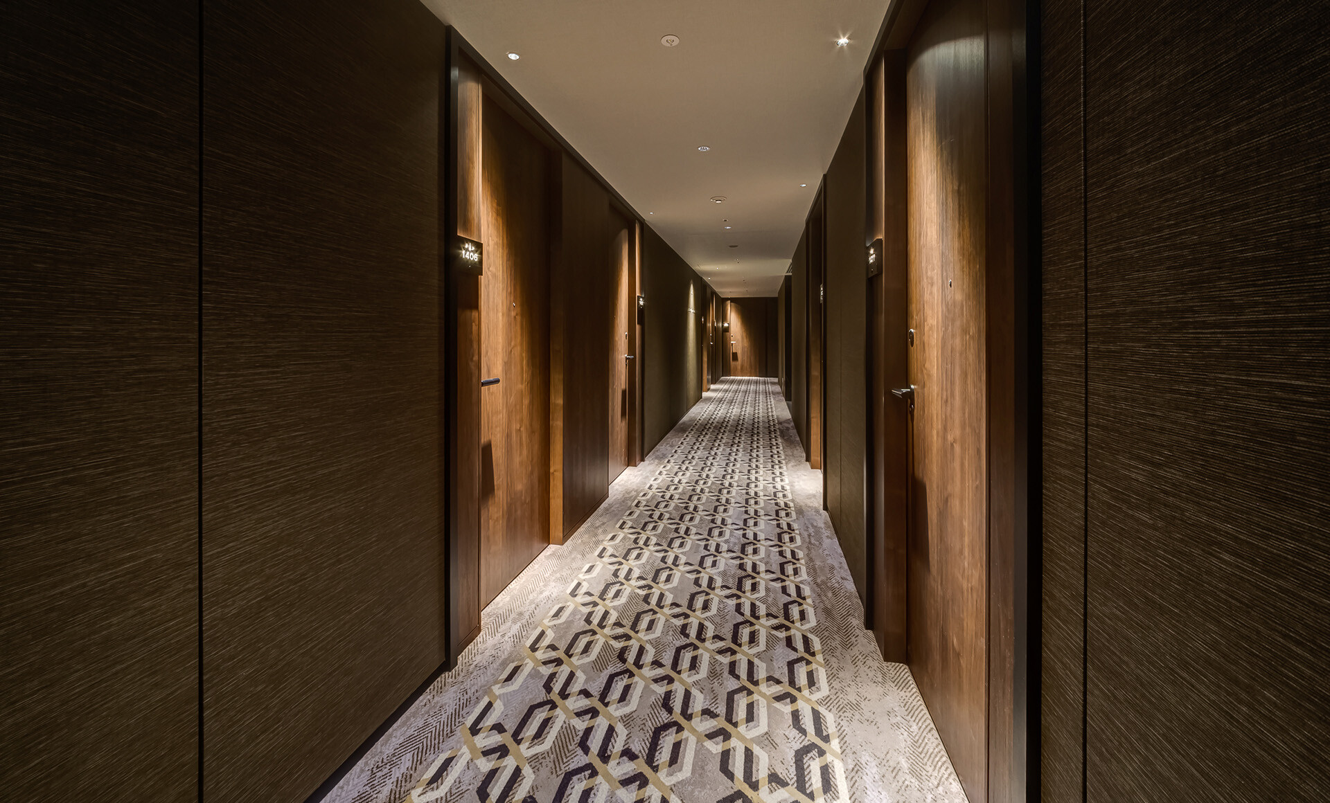 内装壁を化粧パネル仕上げに｜種類・特徴と事例で見るデザインのポイント、メリット・デメリットを解説｜TOPPAN ARCHI